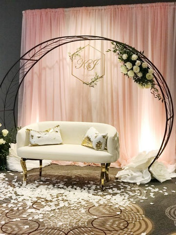 Arches/Frames/Stands – Page 4 – AOD Luxury Events